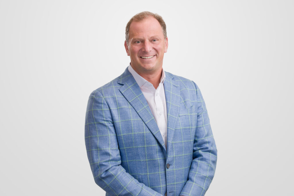 Our Leaders – Red Oak Sourcing